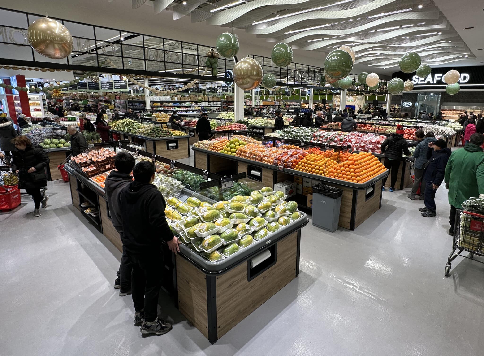 Check Out Our Produce Display Gallery | LemonTree Products