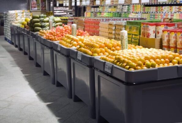 Fruit & Veg Produce Display Tables: Supermarket & Grocery Store Fruit ...